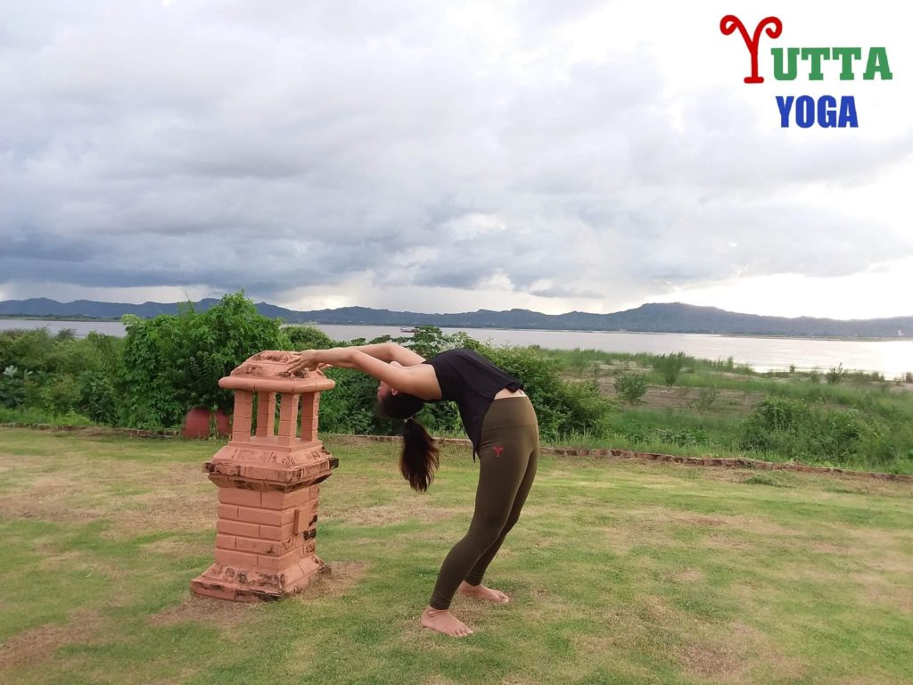 ယောဂက သင့်ဘဝကို ပြောင်းလဲစေနိုင်တဲ့ အချက် (၇) ချက် – YUTTA YOGA